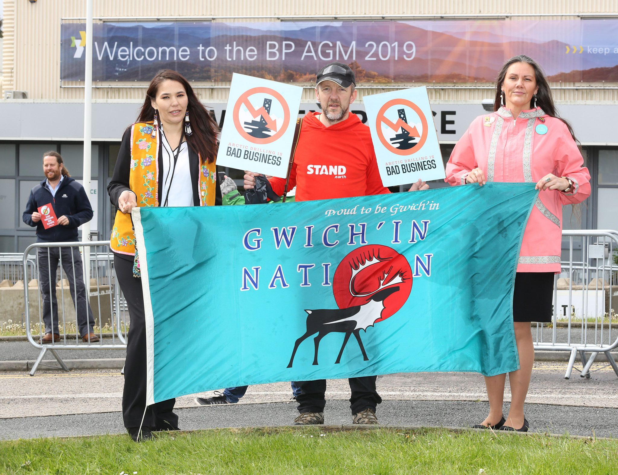 Protestors at the BP AGM in Aberdeen today.Picture Karen Murray ...